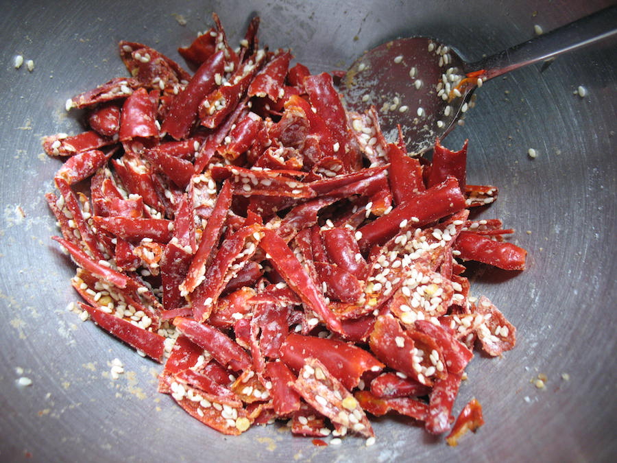 Fragrant and crispy peppers, for snacking on | Asian Markets of ...